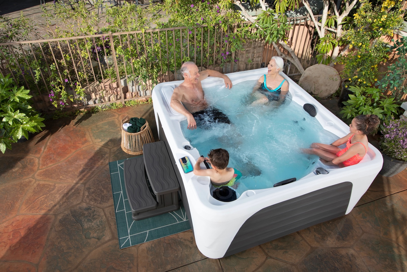 Fantasy Spas UK | Ultimate Hot Tubs | Rated 'Excellent' Trustpilot